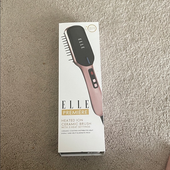 Elle | Accessories | Elle Premiere Pink Heated Ion Brush With 3 ...